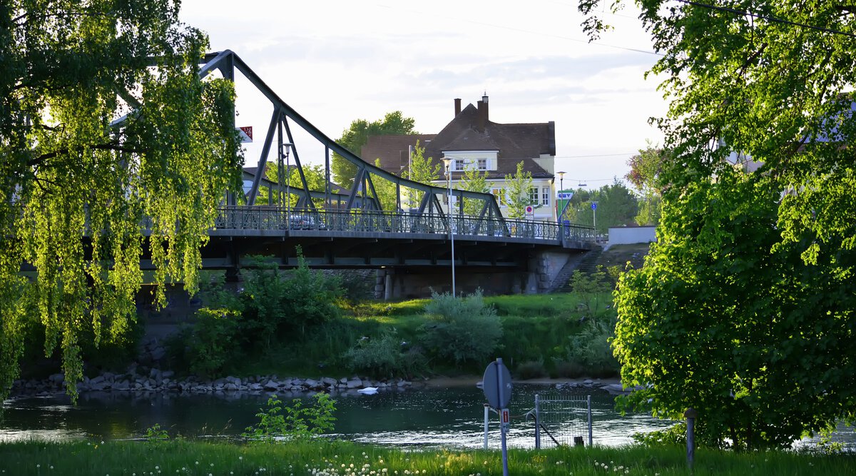 Neue Isar-Brücke für Ismaning